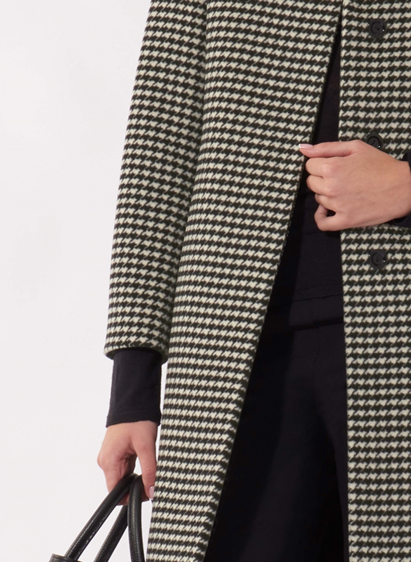 Black pure wool houndstooth coat with high stand up collar | Cinzia Ro